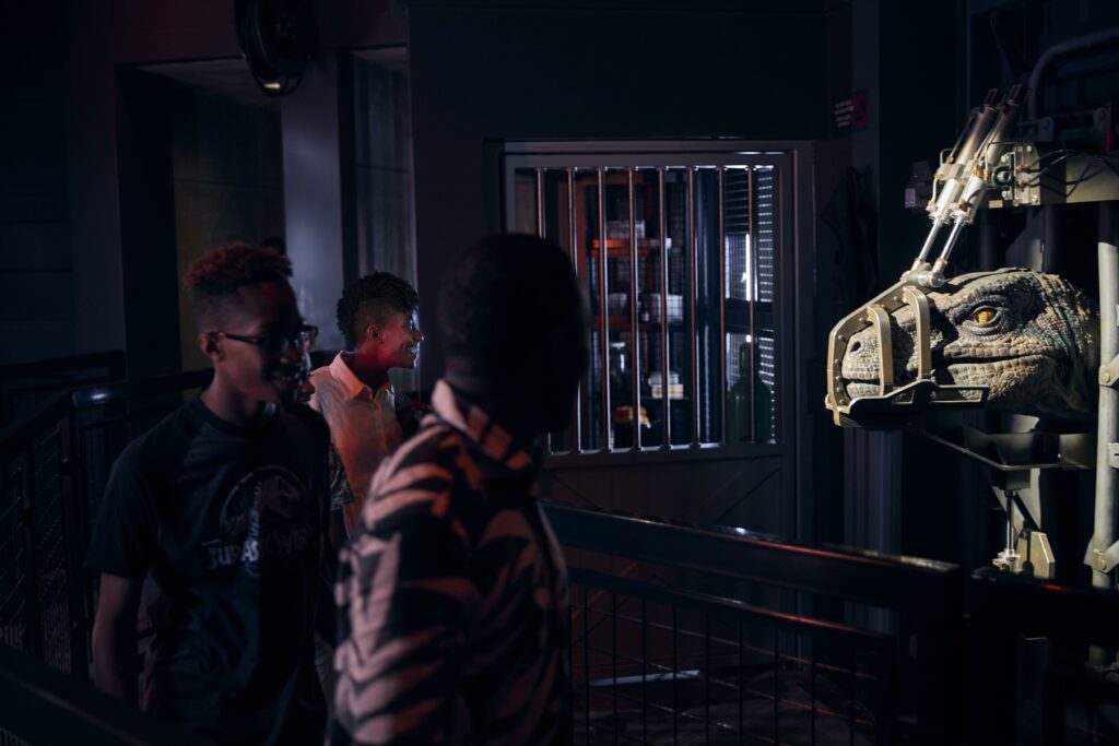 Jurassic World Velocicoaster - Creature Technology